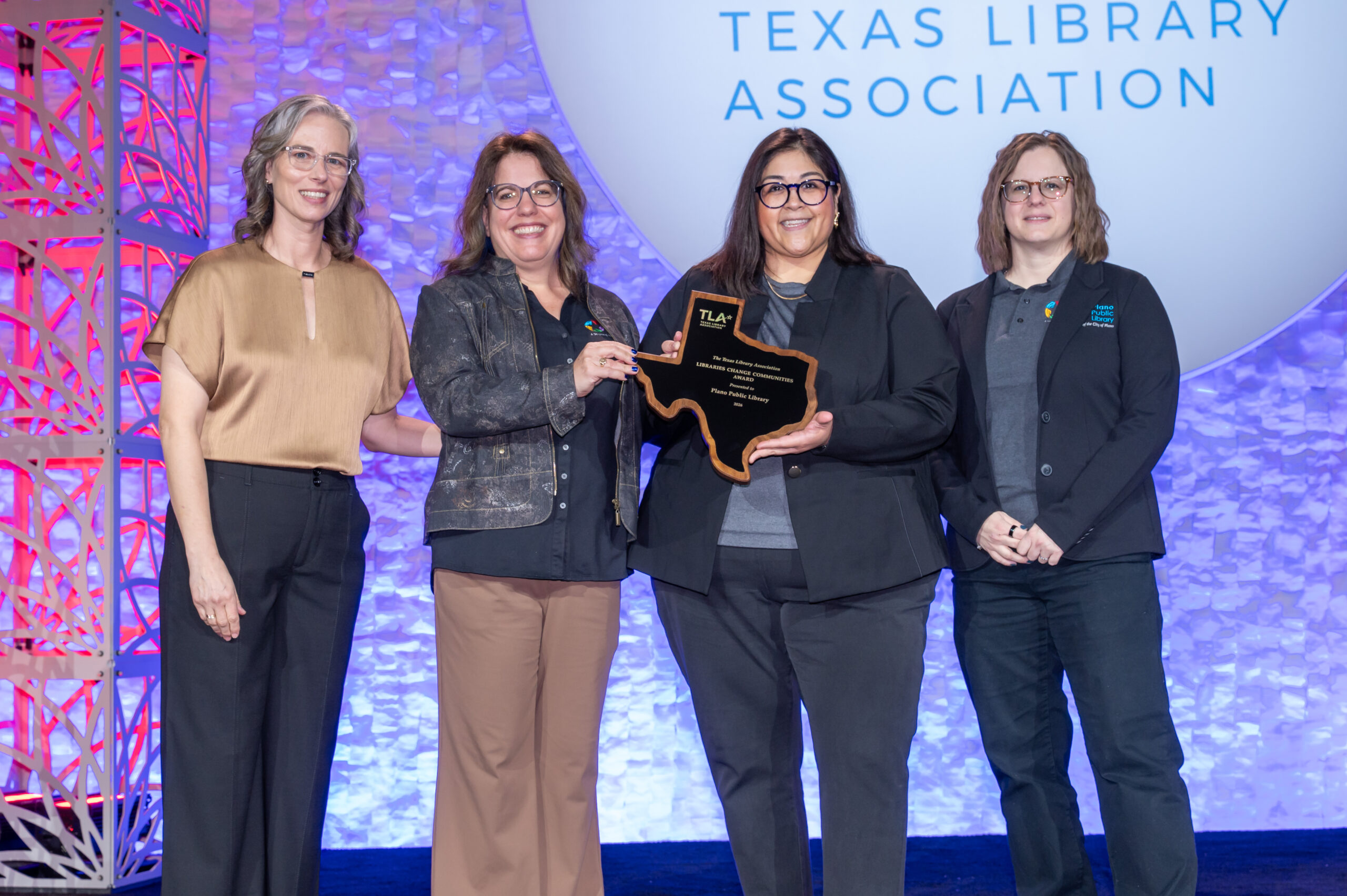 Plano PL_Libraries-Change-Communities - Plano Magazine